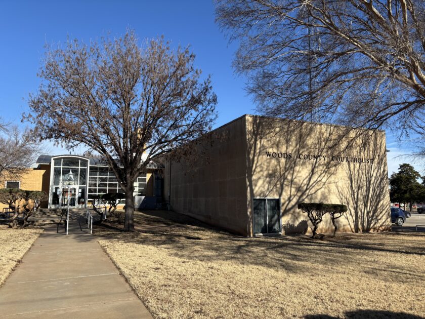 Chief Justice Rowe Visits Woods County District Court – Oklahoma ...